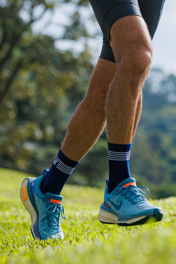 Meia Azul na Corrida: A Tendência do Momento